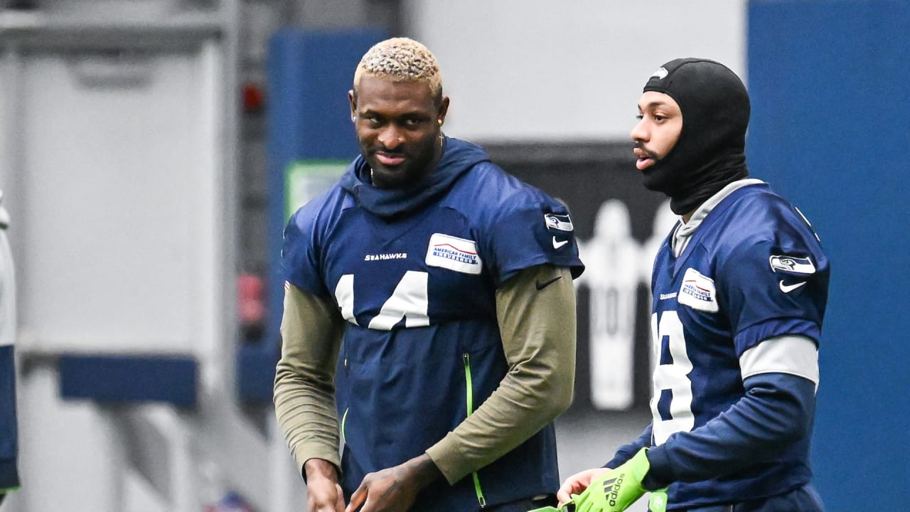 PHOTOS: Best Shots From Seahawks Practice - December 30
