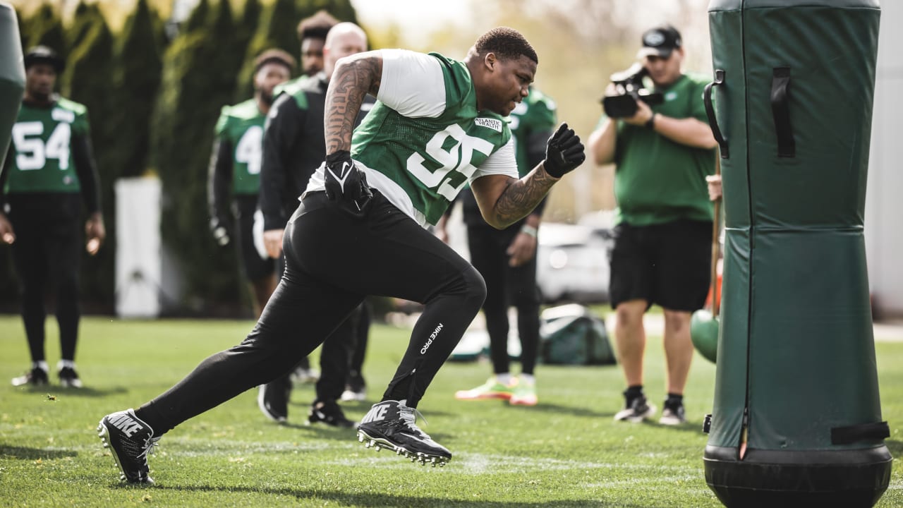 Through the Lens | The Best Photos of Jets Field Workouts During Phase ...