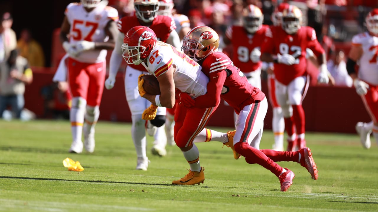 Travis Kelce FIGHTS Jimmie Ward for 17-yard Catch
