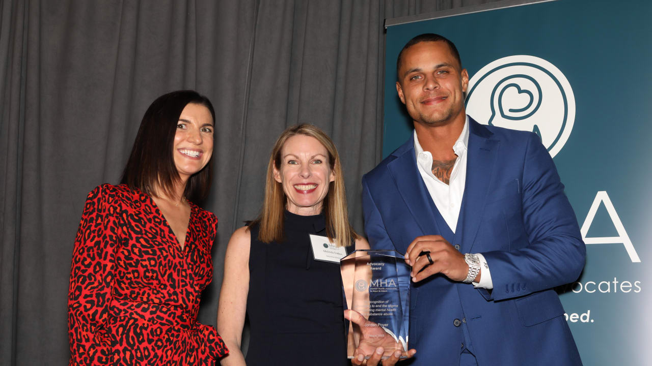 'It's okay to ask for help' | Bills safety Jordan Poyer receives award ...