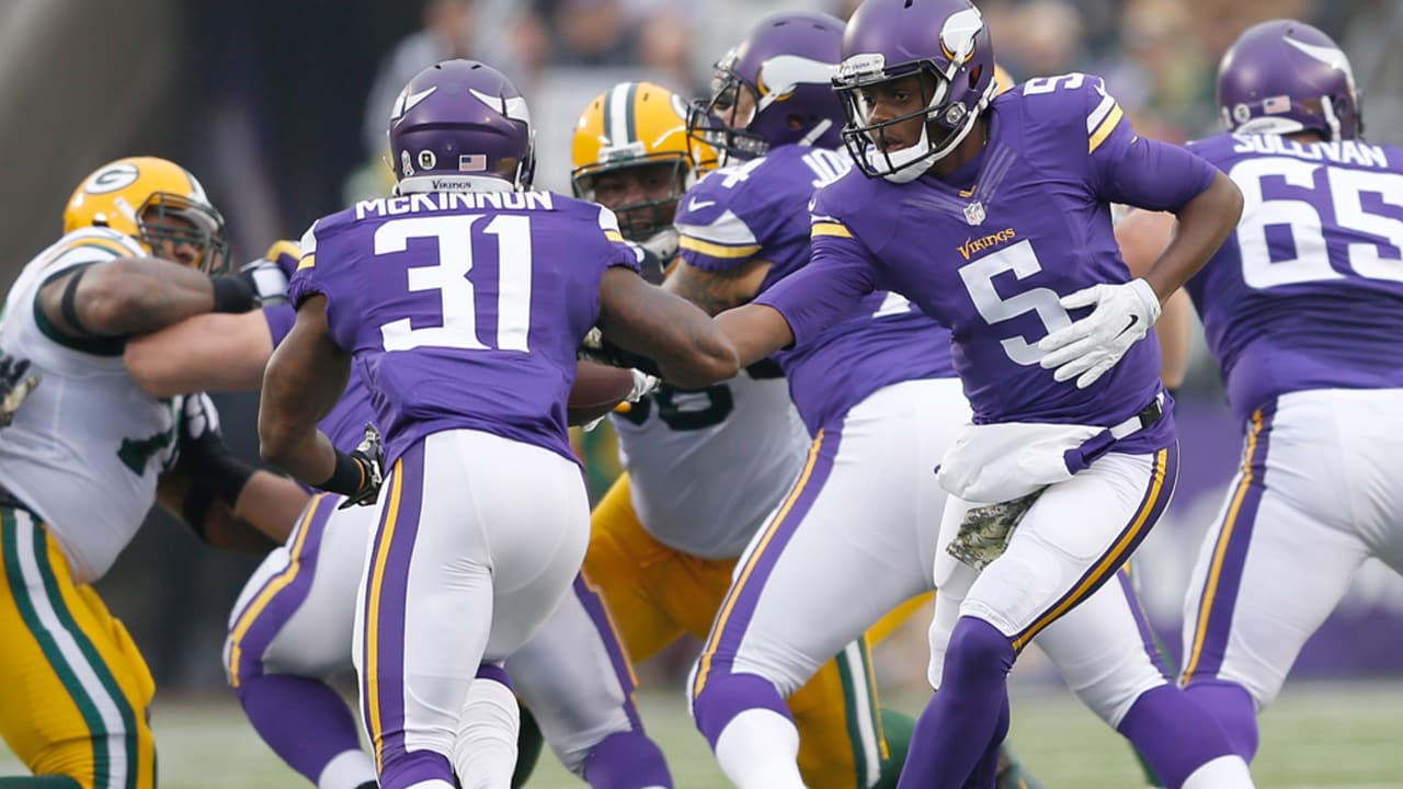 NFL Expert Picks: Pundits Picking the Pack?