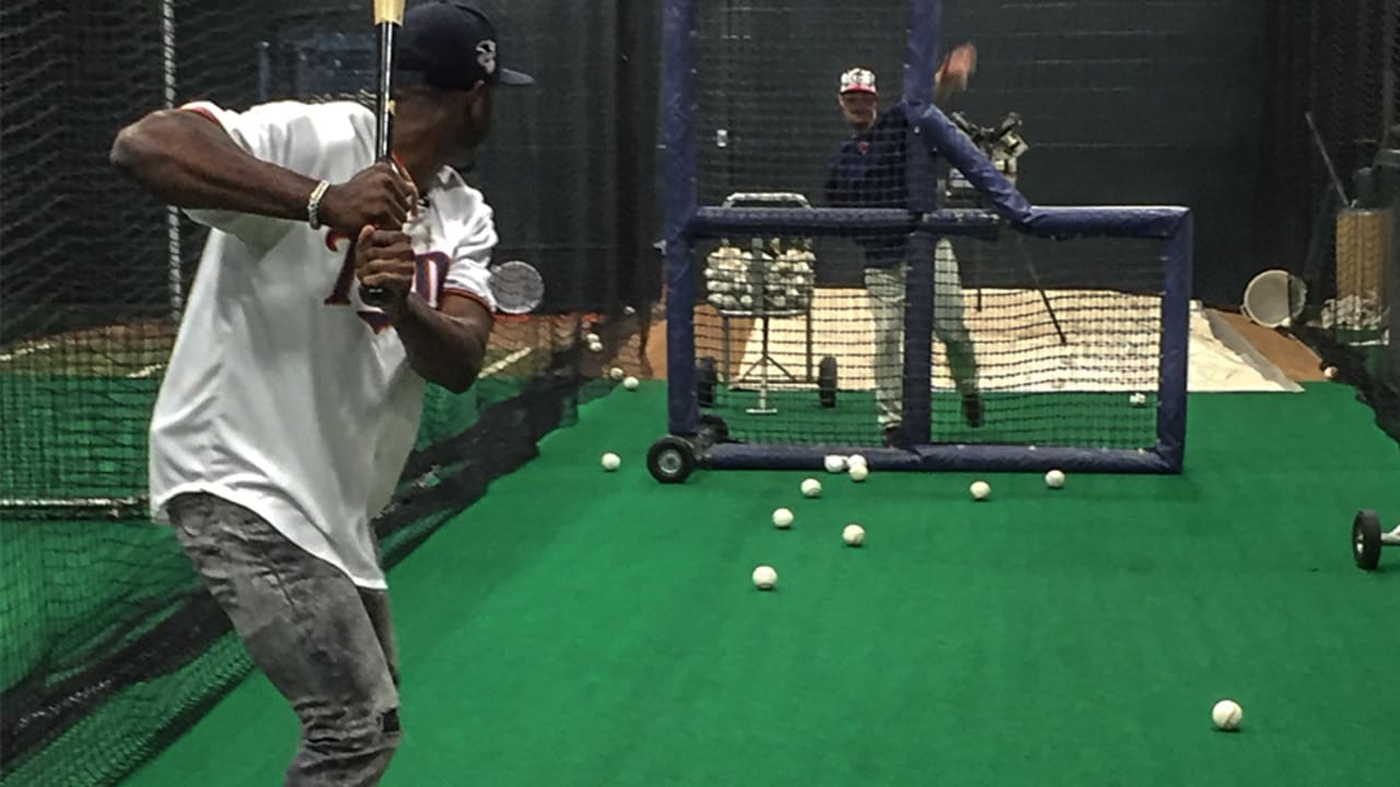 Treadwell Tops Alexander in Twins Home Run Derby