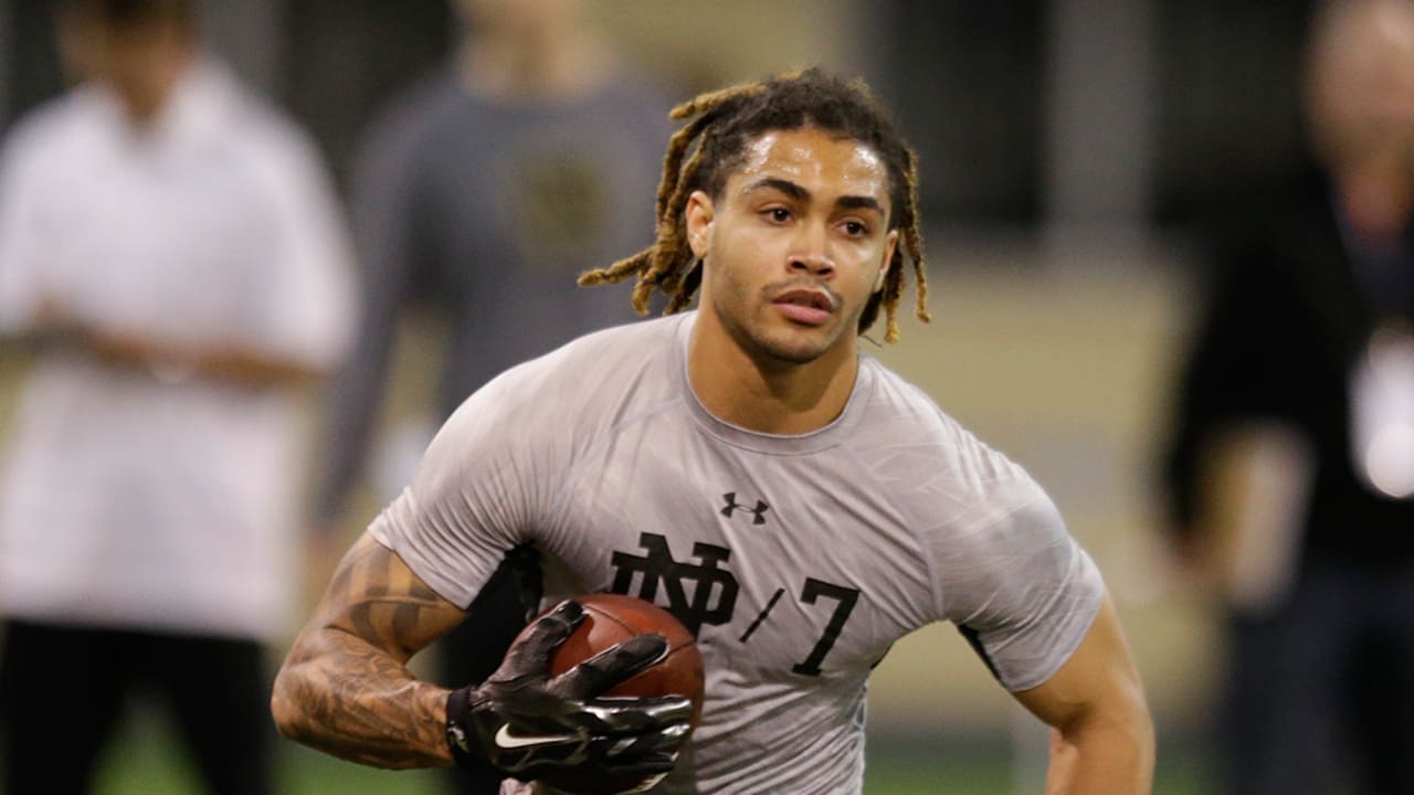 Kiper Projects WR, S, OL to Vikings in 3-Round Mock Draft