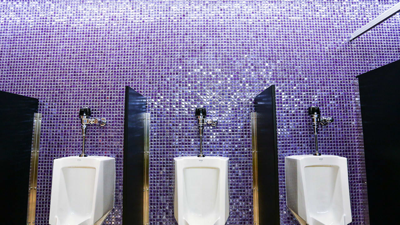 U.S. Bank Stadium's Men's Rooms: Officially Trough-Free