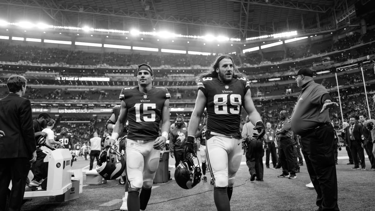 Minnesota in Monochrome: Vikings-Cardinals