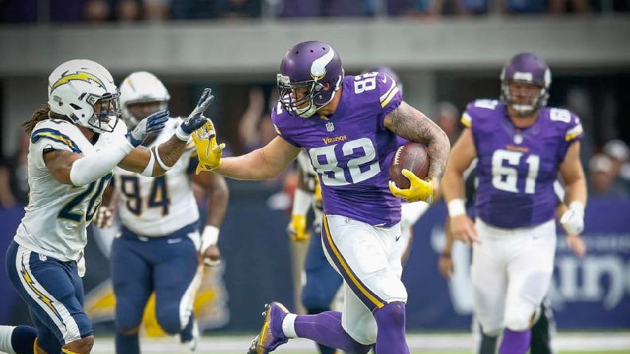 Rudolph Snags 1st Vikings Touchdown In U.S. Bank Stadium