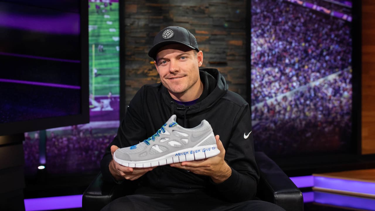 O'Connell Unboxes Custom Cleats for Minnesota Vikings 2022 My Cause My Cleats