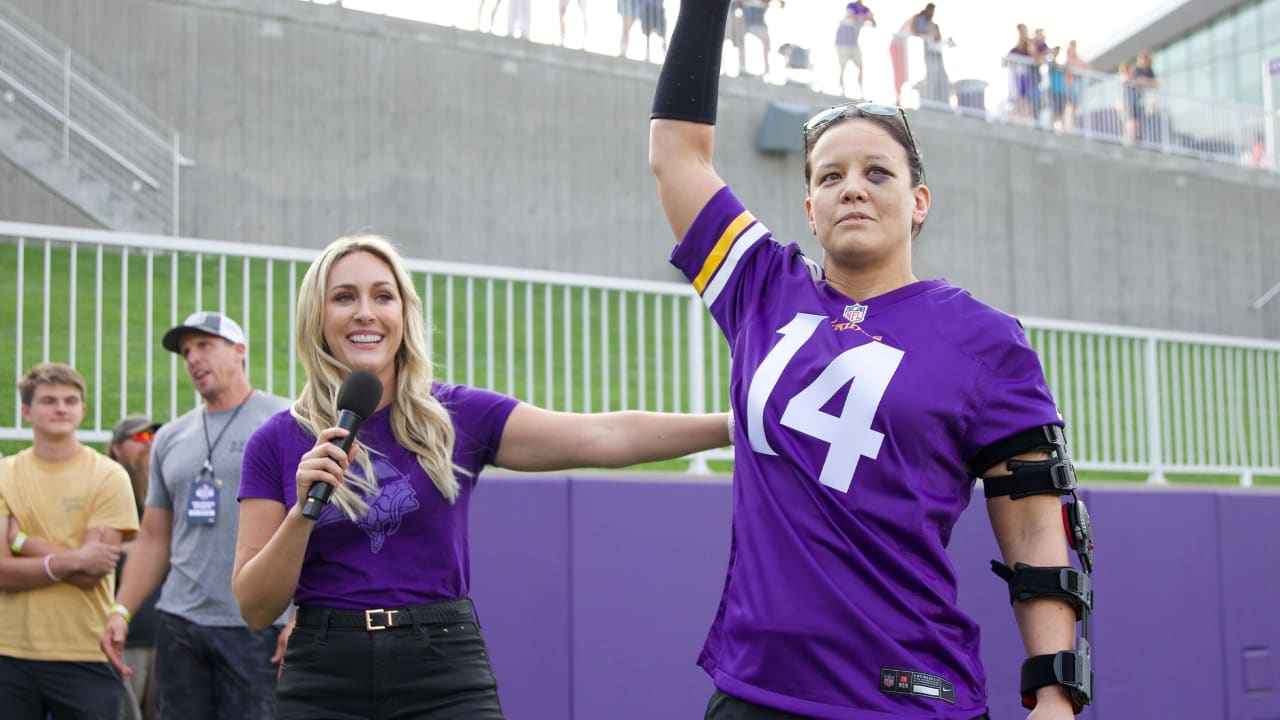 WWE Superstar Shayna Baszler Talks About Her Love of The Vikings ...