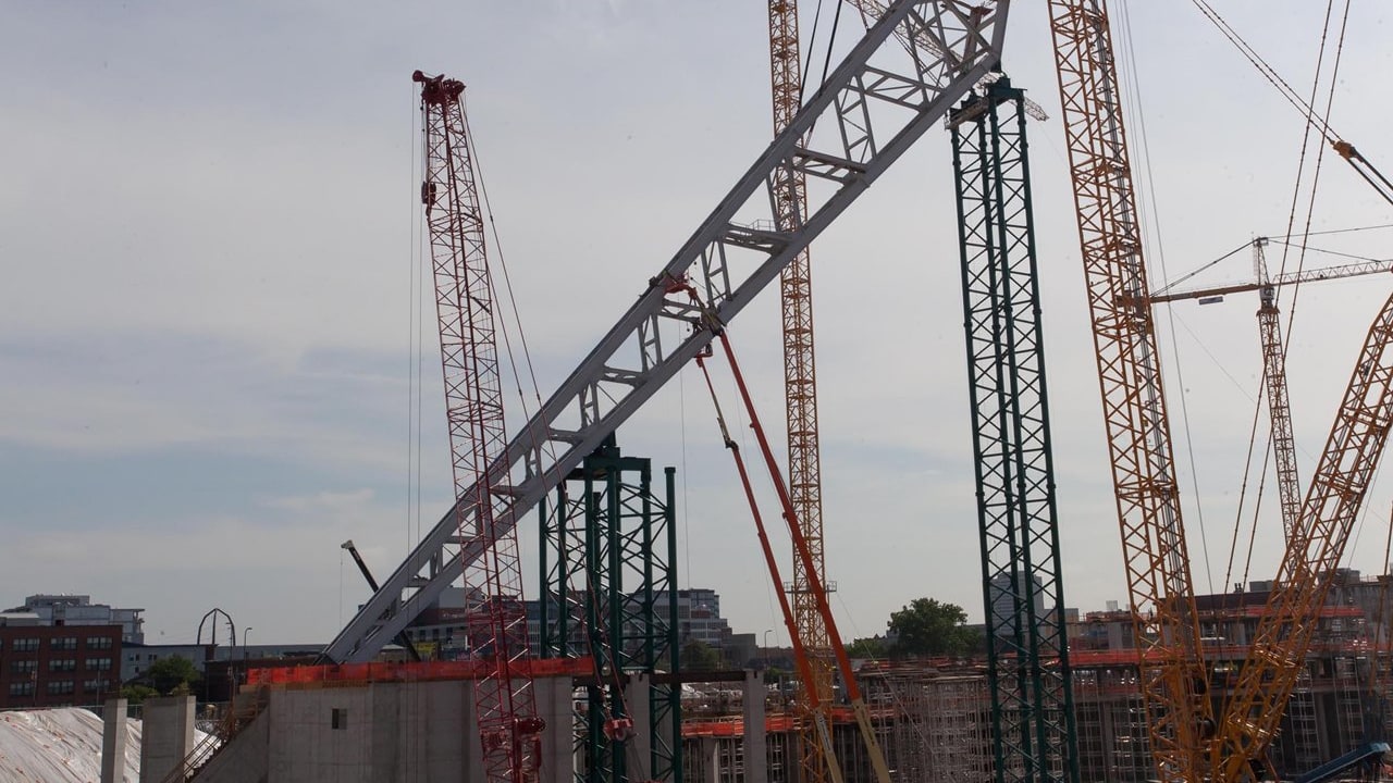 Photos: 400,000 Pound Piece Of Steel Raised At New Stadium