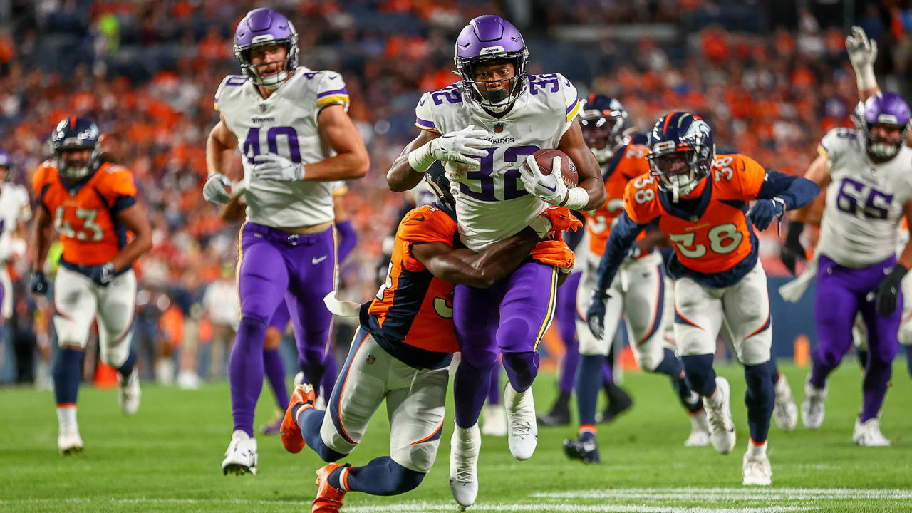 Game Photos: Vikings at Broncos