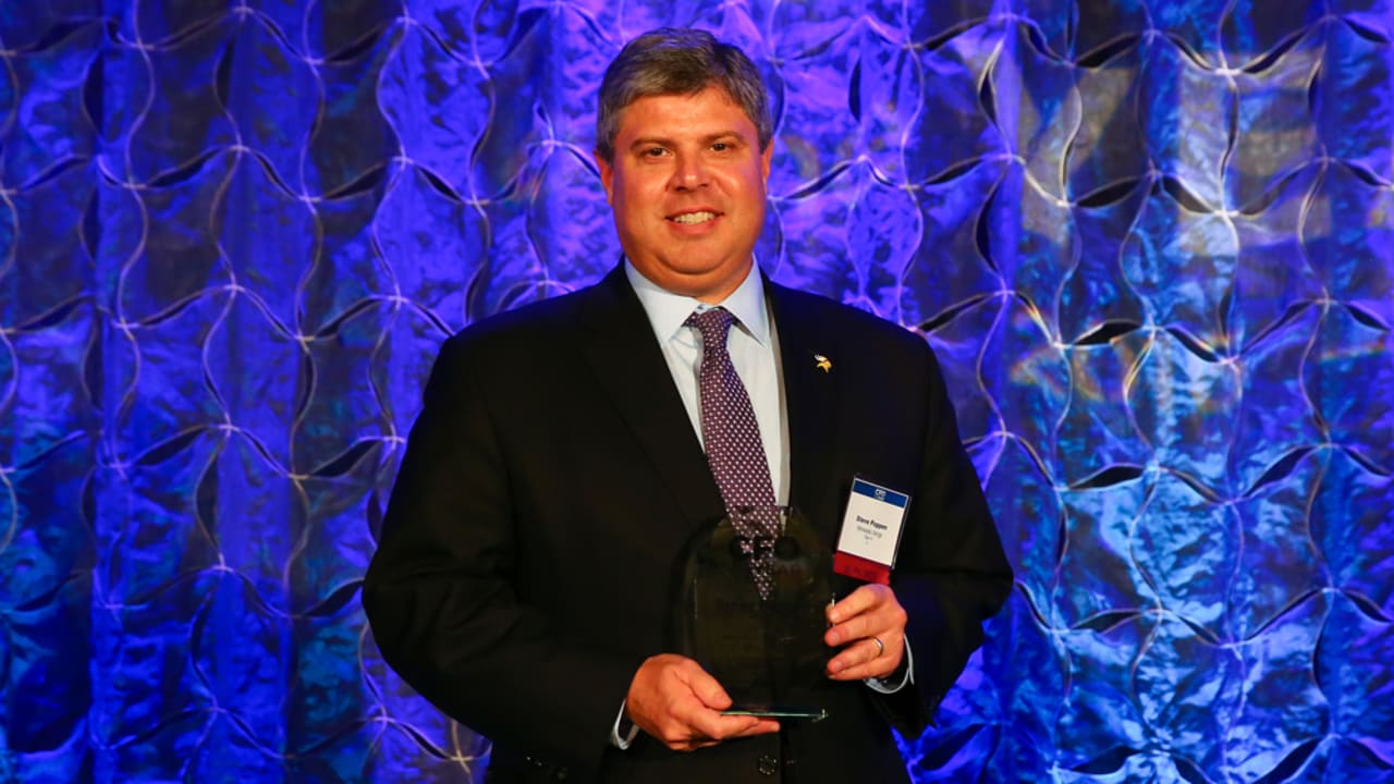Vikings CFO Receives Award from Business Journal