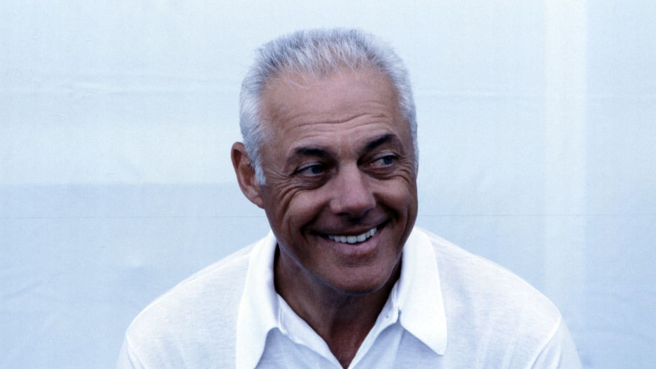 Vikings Fans Write Letters to Bud