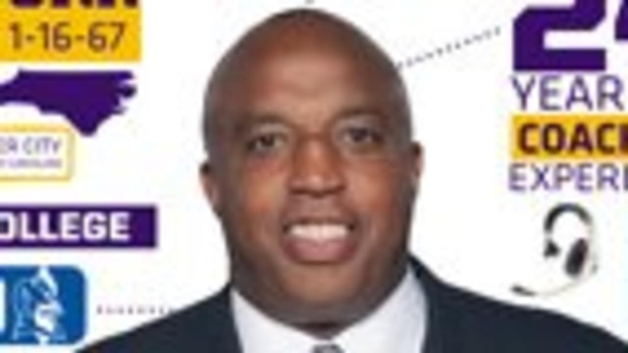 Infographic: Get To Know Vikings Defensive Coordinator George Edwards
