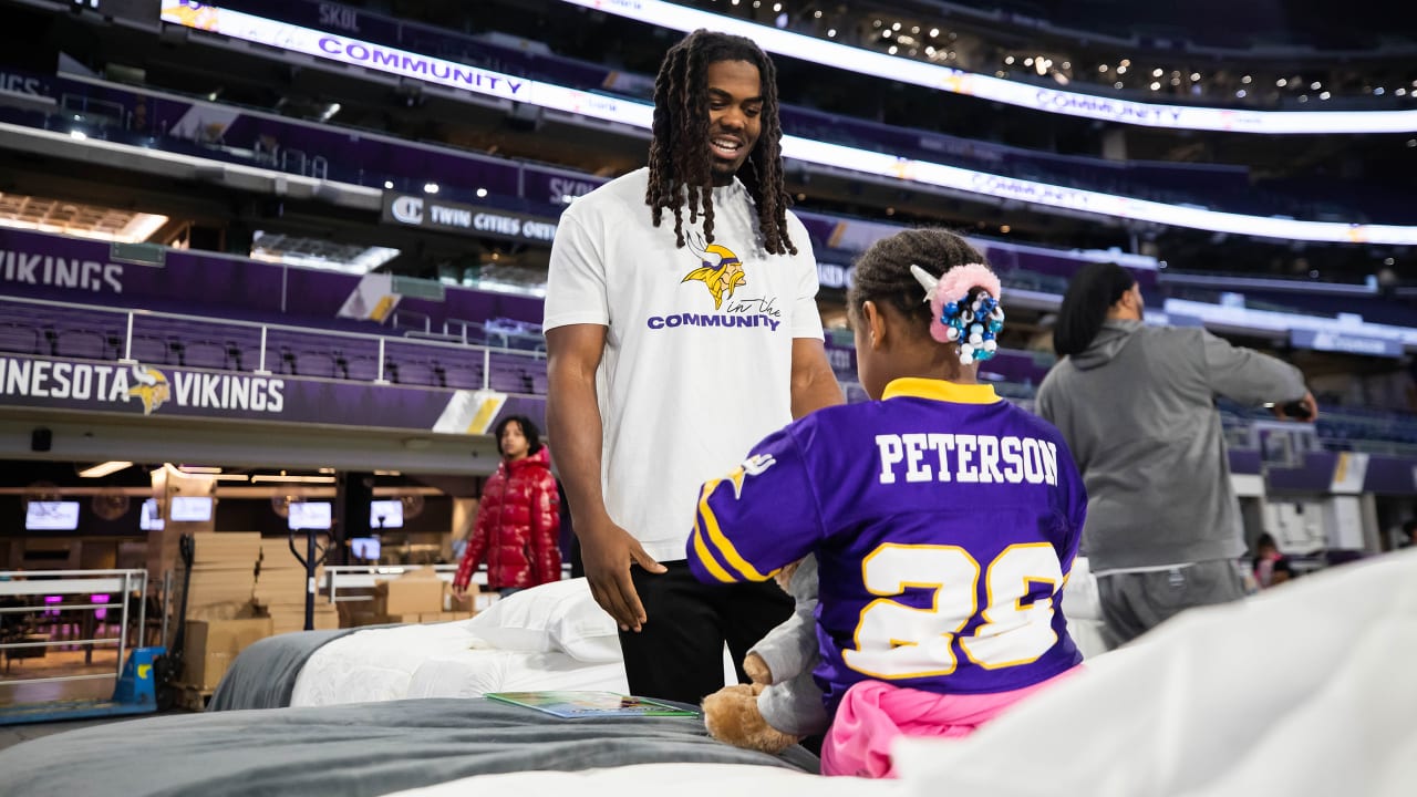 Vikings, My Very Own Bed & U.S. Bank Surprise 50 Youth with New Sleep ...
