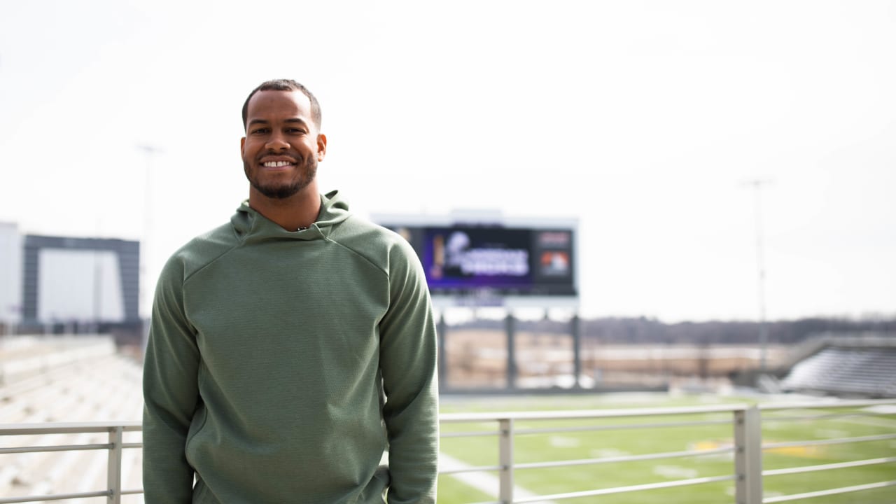 Jordan Hicks' First Day as a Viking