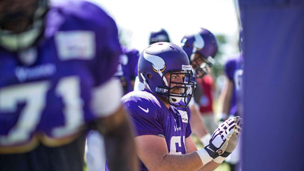 Spielman Describes Evaluation Process of Offensive Linemen
