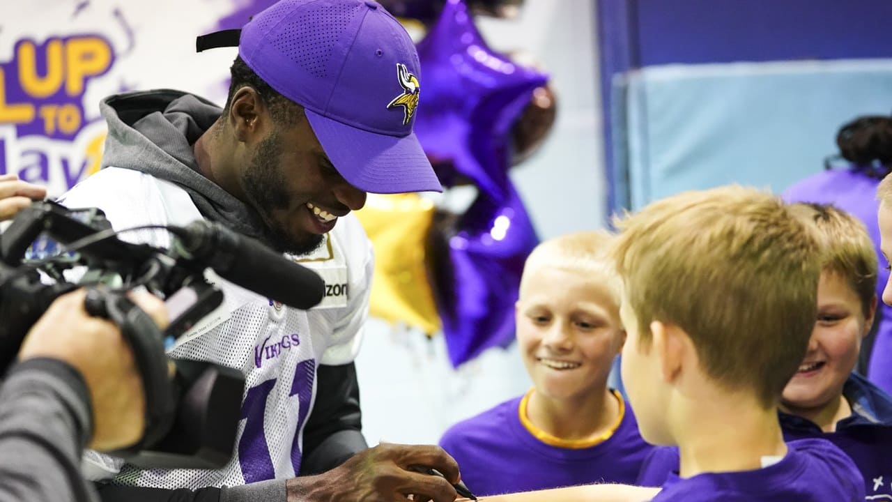 Treadwell, Quigley Helped Host a "Fuel Up to Play 60"