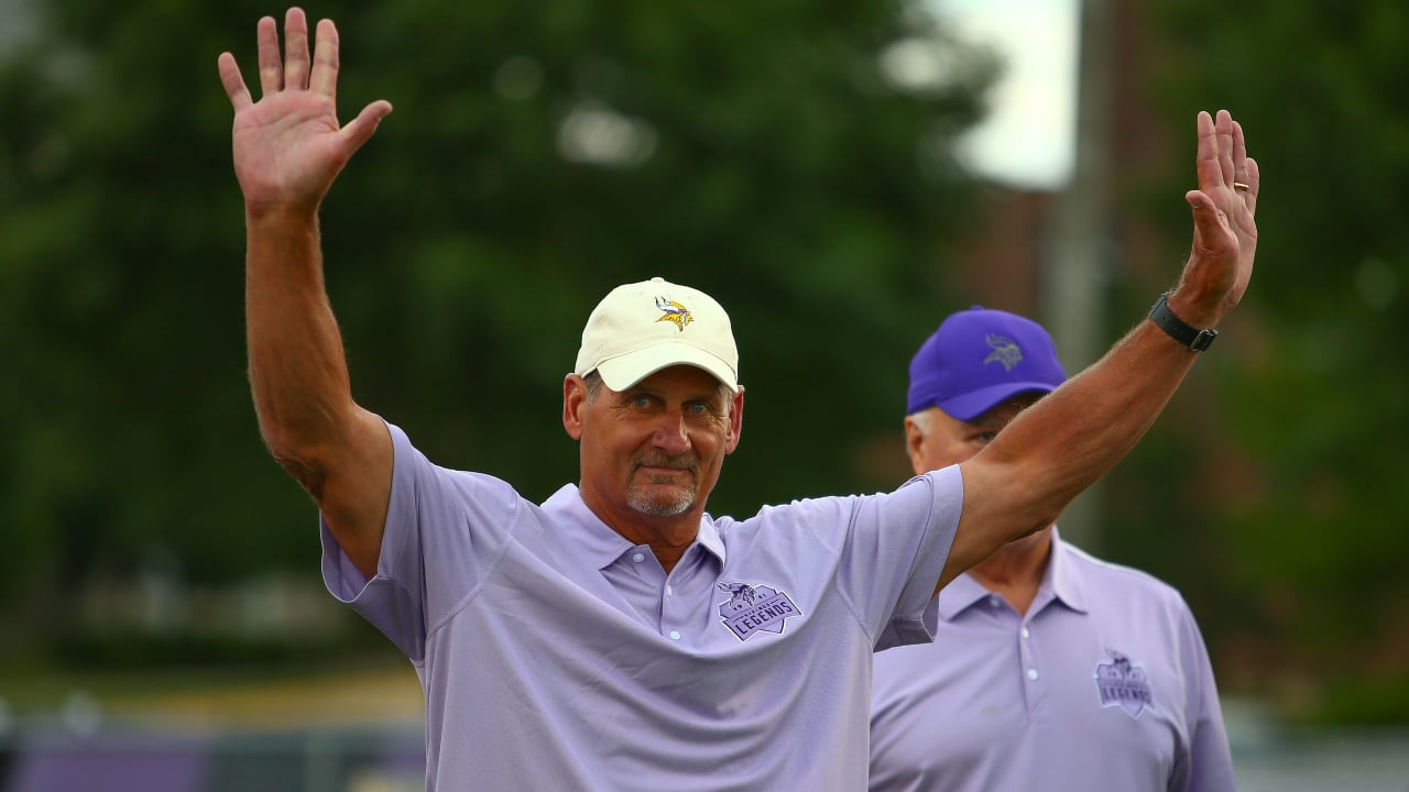 Vikings Legend Scott Studwell to Retire After 42-Year Playing ...