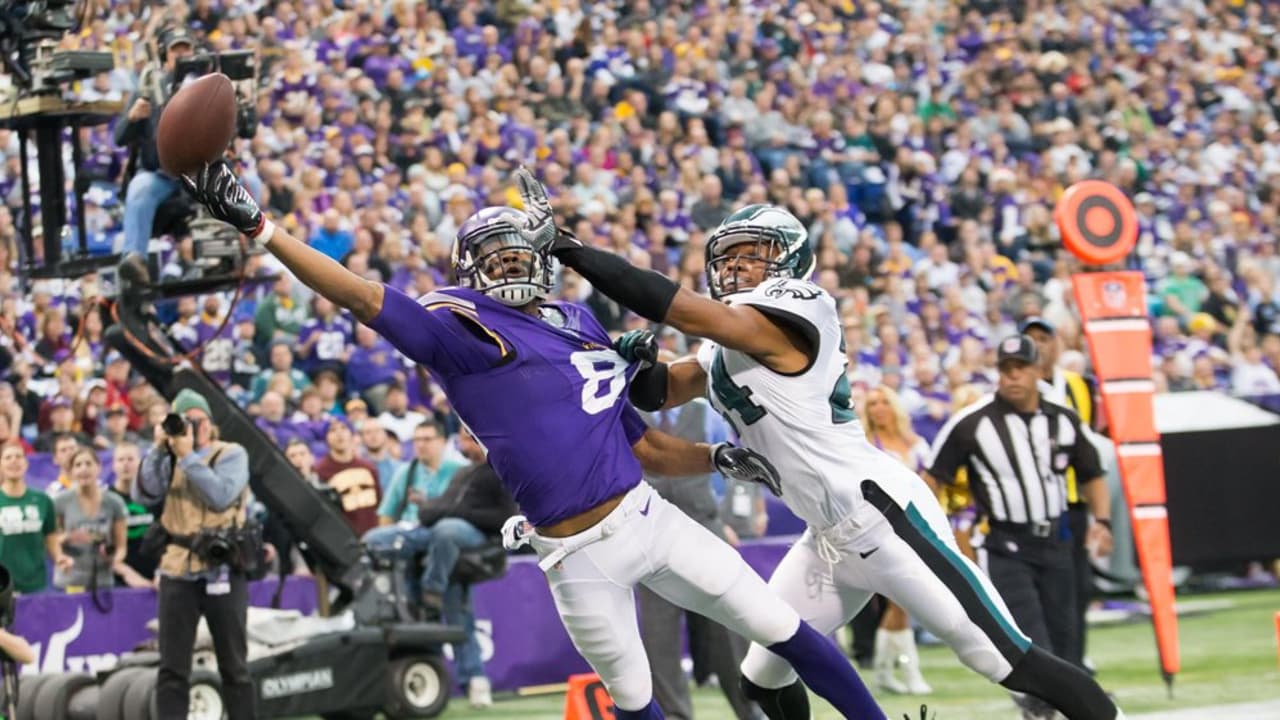 Photos: Vikings vs. Eagles