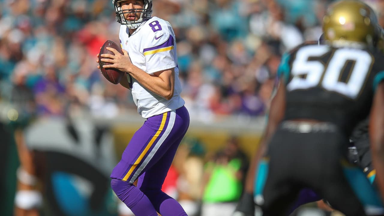 Deep Passing Plays Spur Vikings Offense in Victory