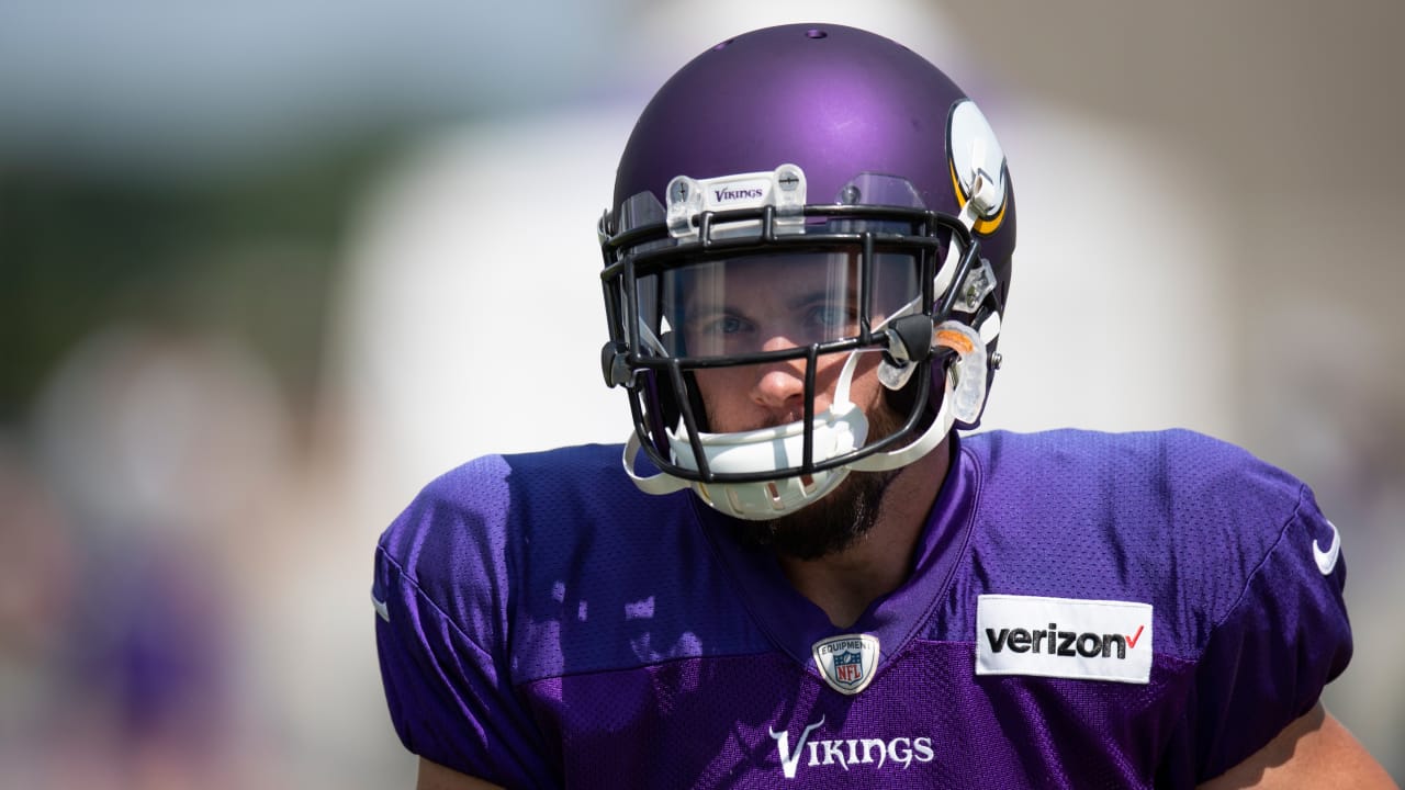 3 Observations: Smith Serves Stinginess with a Smile