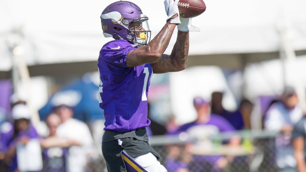 Once a Rookie, Diggs Now Mentoring Young WRs in Camp