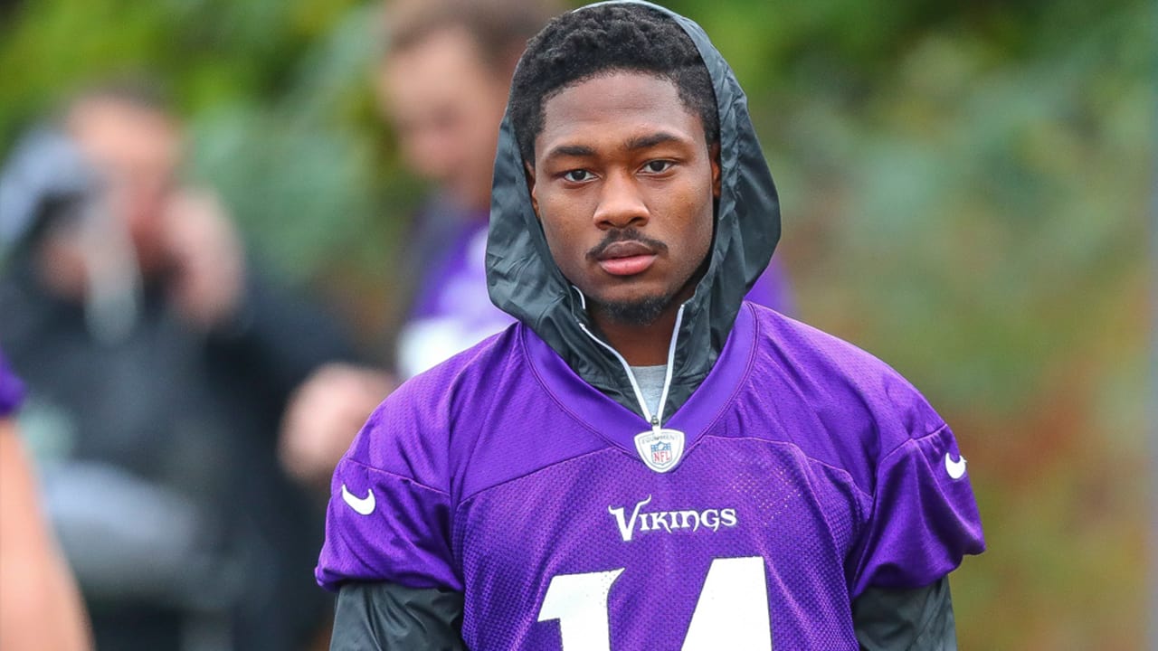 Vikings Reiff, Diggs, Easton, Floyd & Alexander Questionable vs. Browns