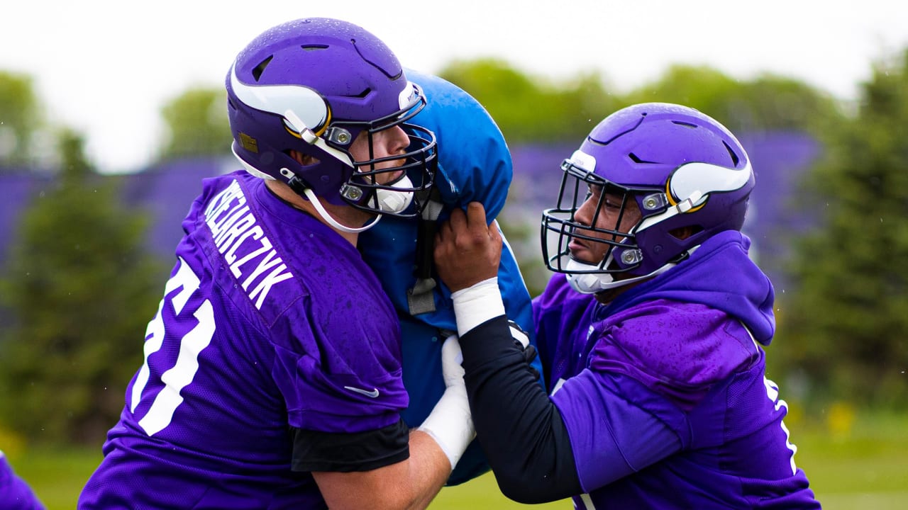 Vikings Add Tackle After Tryout & Veteran CB Parry Nickerson Vikings Add Tackle After Tryout & Veteran CB Parry Nickerson