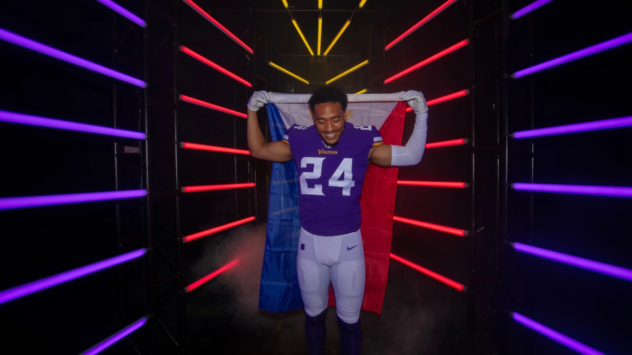 Camryn Bynum’s Tackling Training in Philippines Helping Vikings Safety