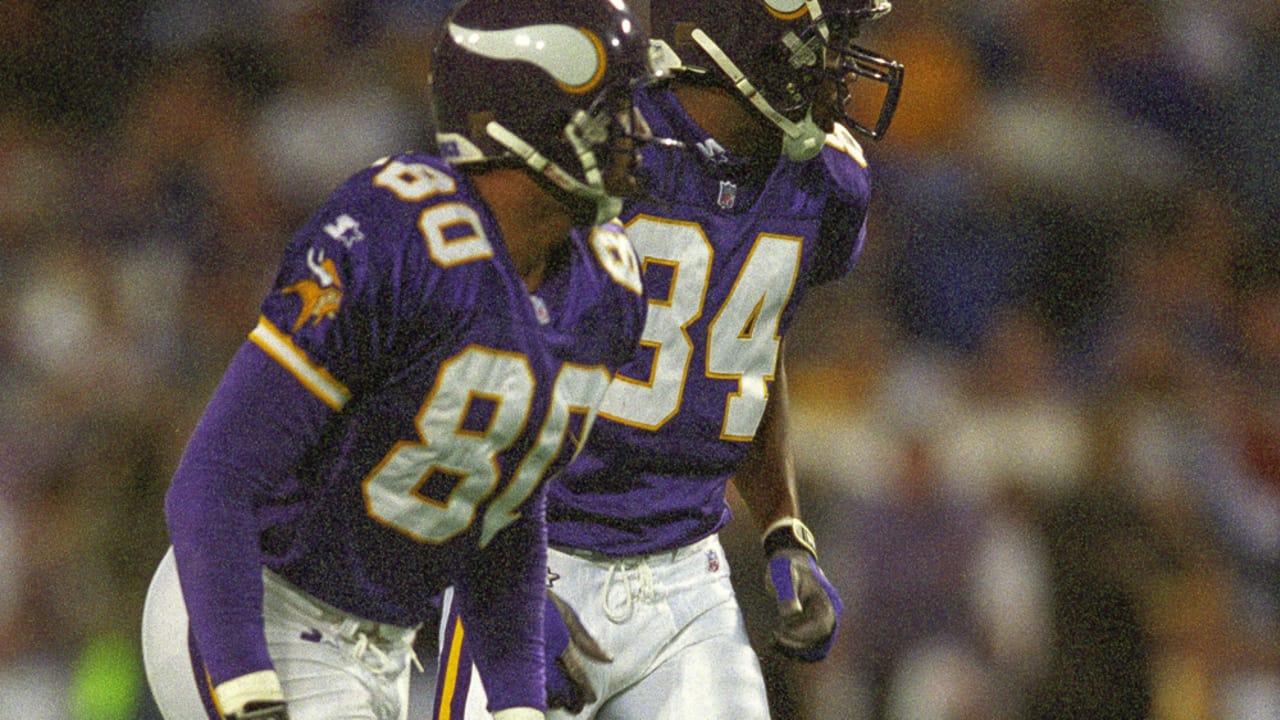 Carter, Birk, McDaniel Praise Moss' Hall Of Fame Career