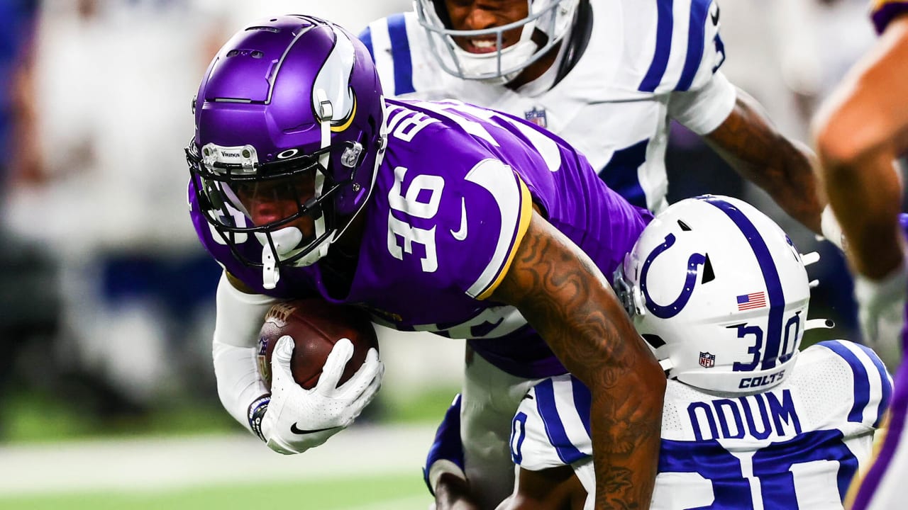 A.J. Rose Keeps His Feet Churning For A 14-Yard Gain