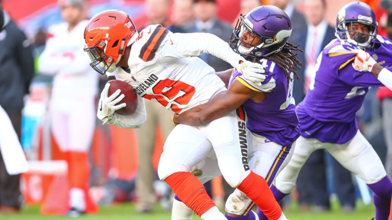 NOTEBOOK: Harris Impresses in Secondary for Vikings
