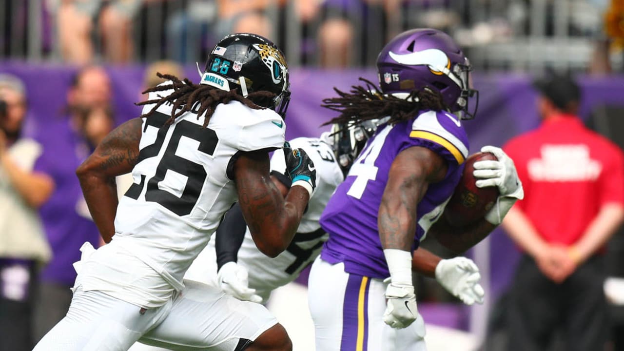 Mike Boone's Big Performance Heats Up Vikings RB Battle