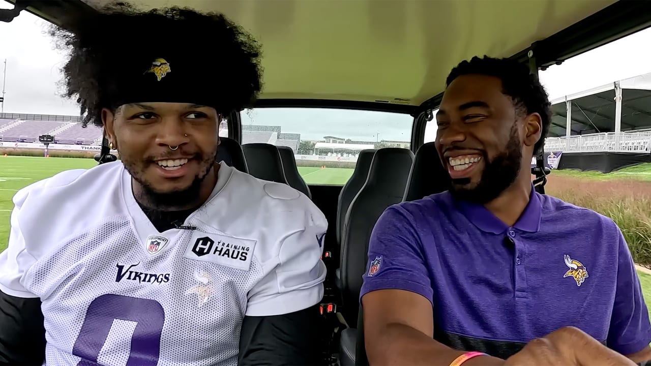 Vikings Circle: Marcus Davenport