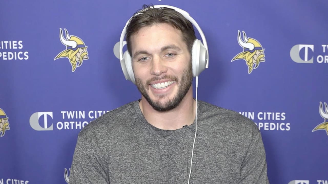 Harrison Smith Holds Court With Reporters on Being Ejected Last Sunday ...