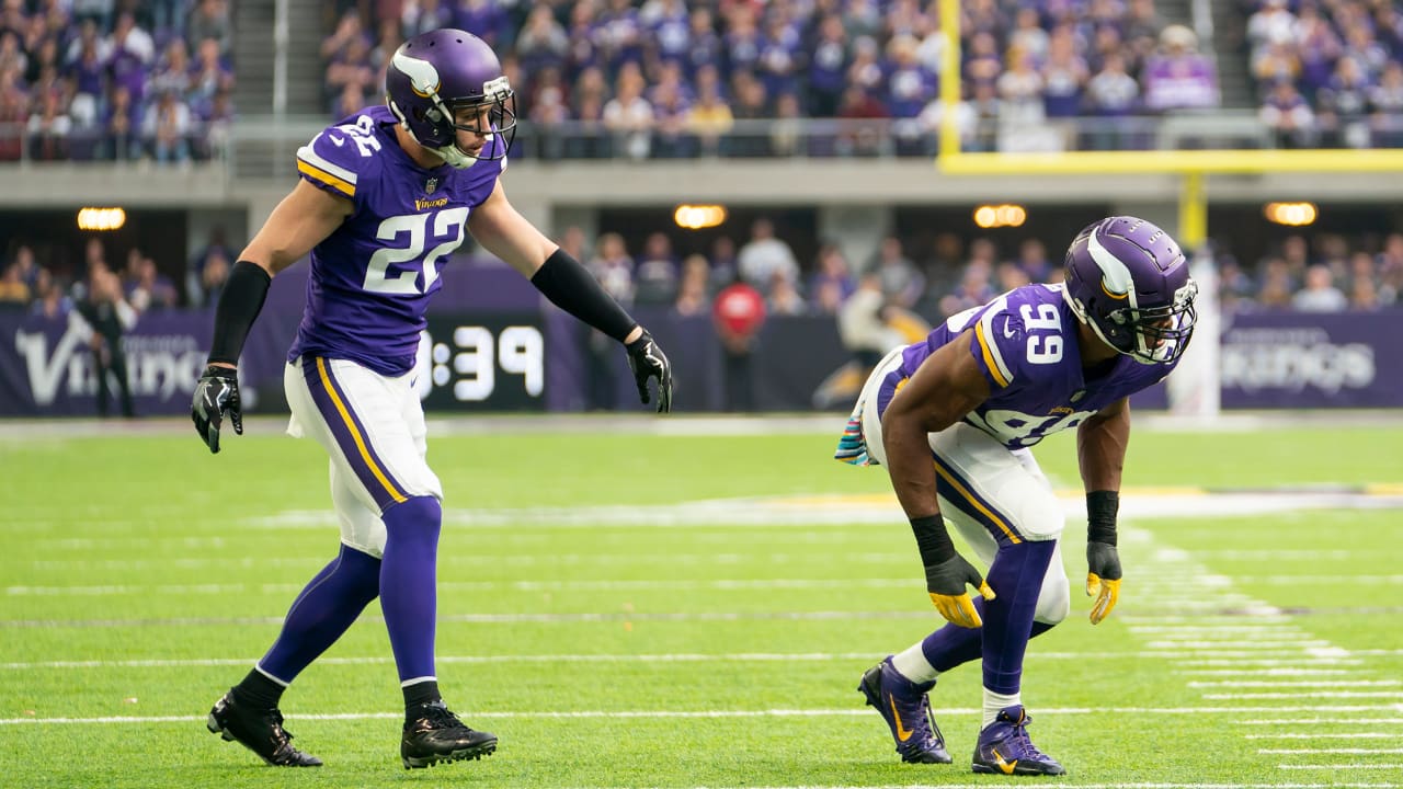 Danielle Hunter, Harrison Smith Garner PFWA Honors