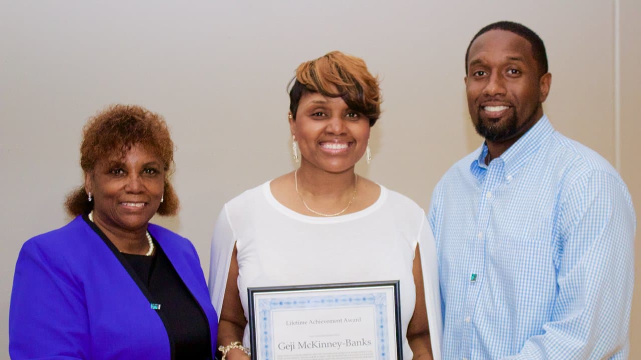 Vikings Chef Geji Recieves Lifetime Achievement Award