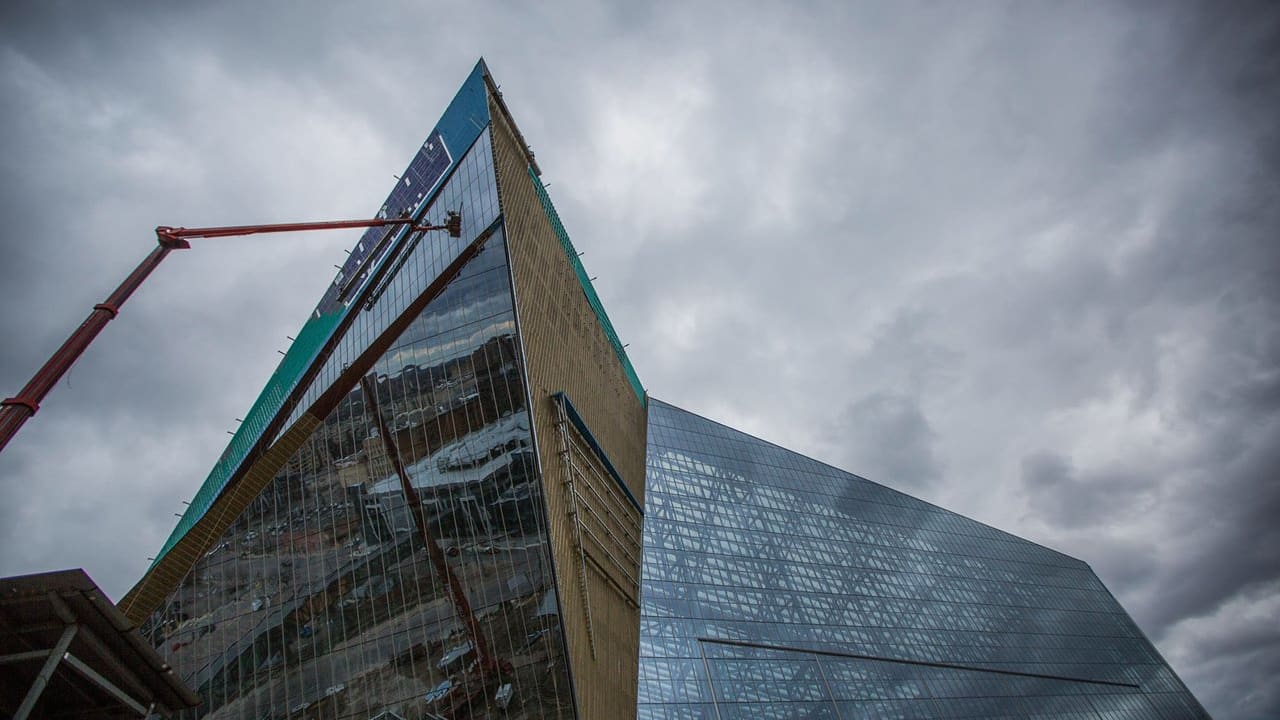 Photos: Glass Install Rolls on at U.S. Bank Stadium