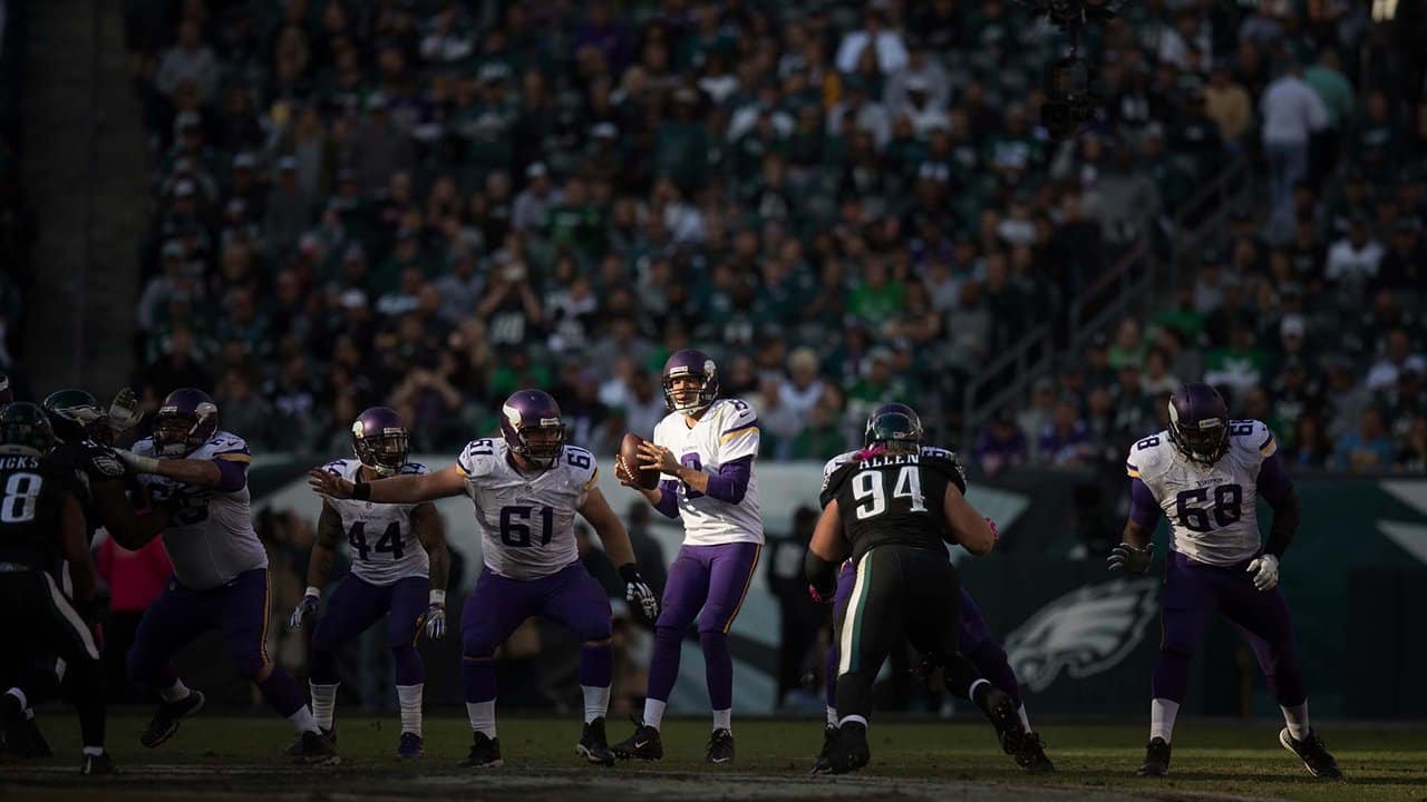 Vikings vs. Eagles: Through-The-Lens