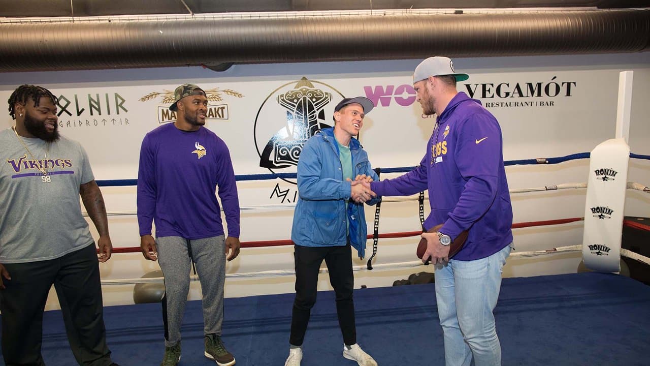 Vikings Visit MMA Gym In Iceland