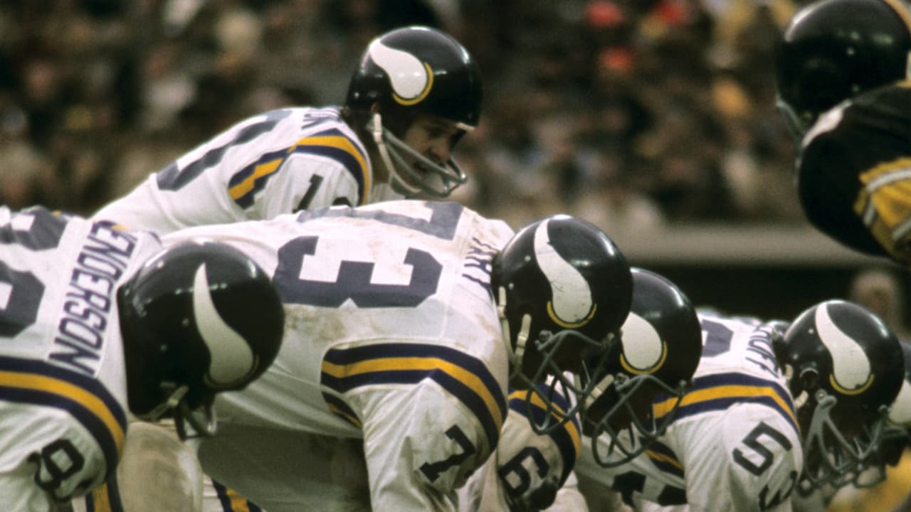 Vikings honoring four-time Super Bowlers