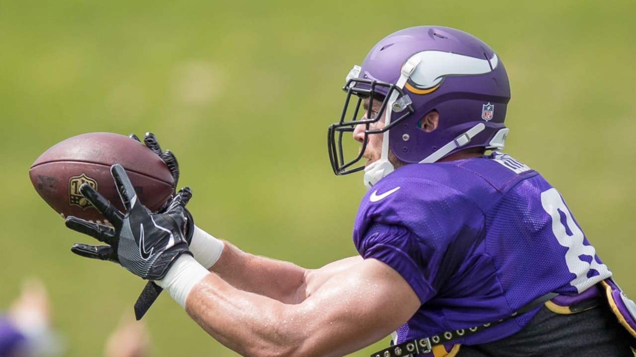 Rhett Ellison Returns to Field, Leaves 'Dark Days' in the Shadows