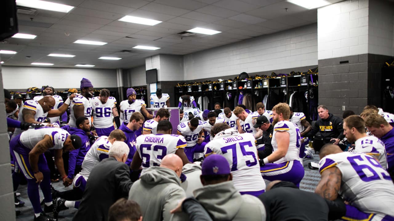 NOTEBOOK: Zimmer Wants Vikings to 'Refocus' Going Forward