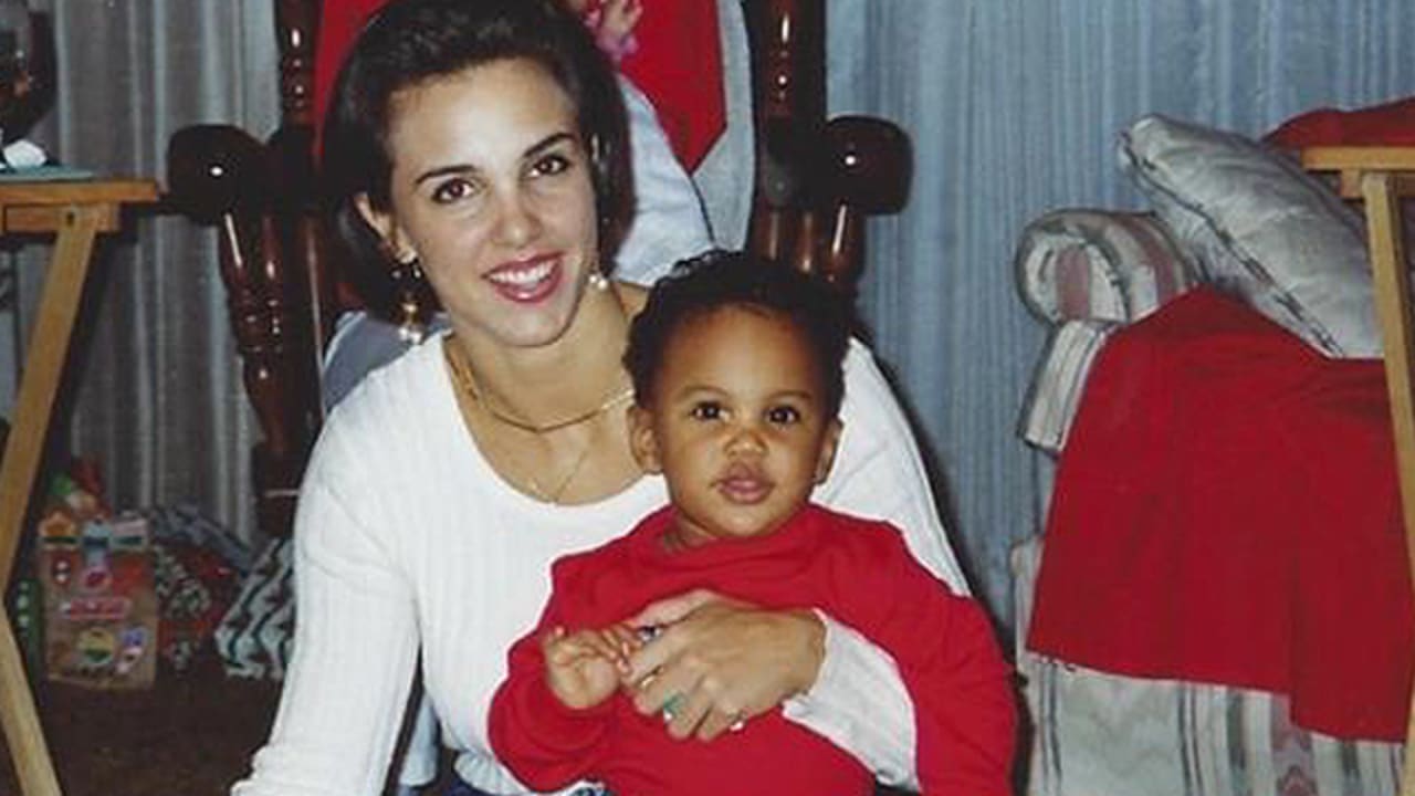 Anthony Barr Girlfriend