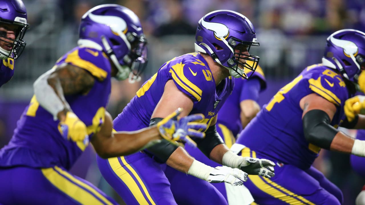 Best of Offensive Line Photos in 2019