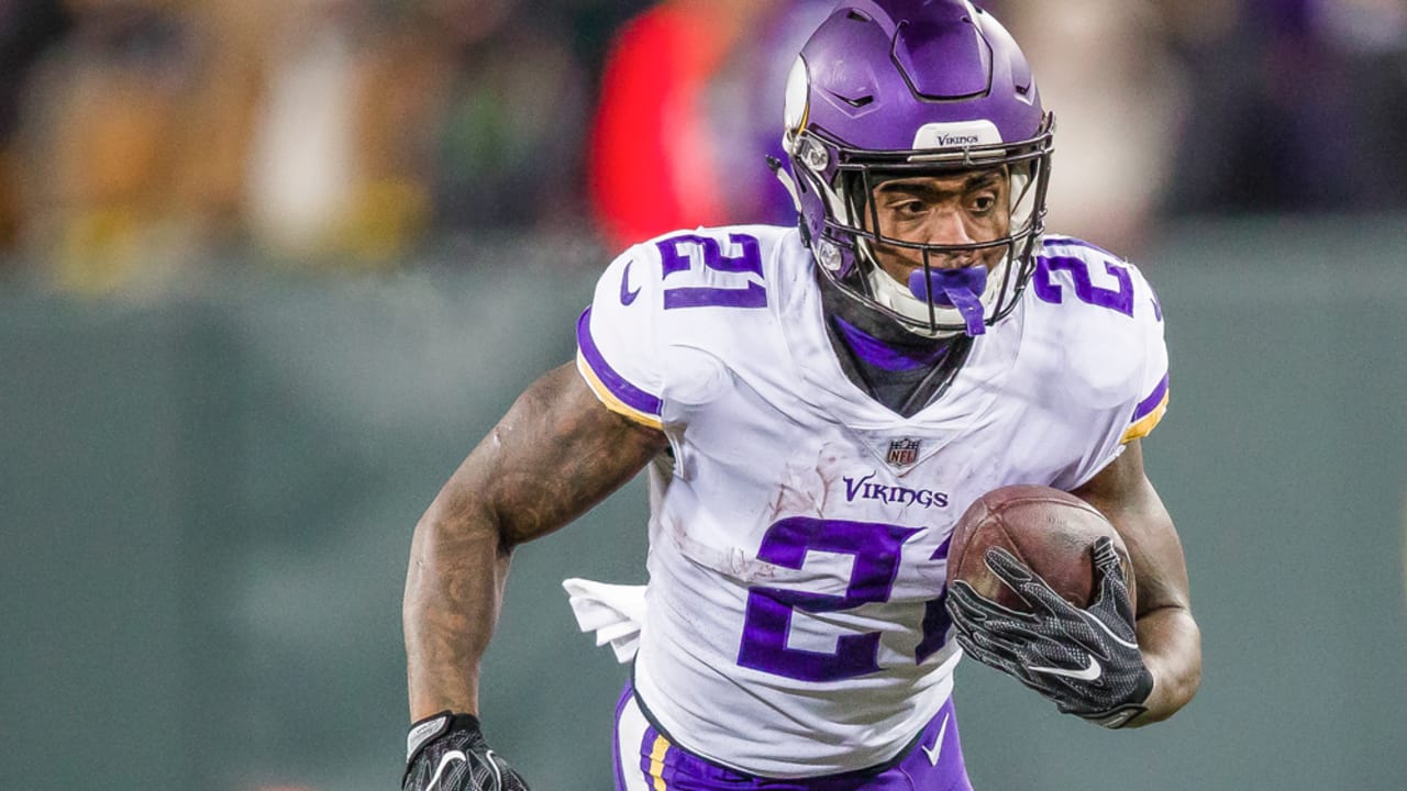 McKinnon Close to Exclusive 500/500 Club for Vikings Running Backs