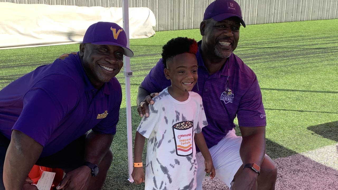 SCHEELS & Vikings Legends McDaniel & Randle Host Back-to-School Drive ...