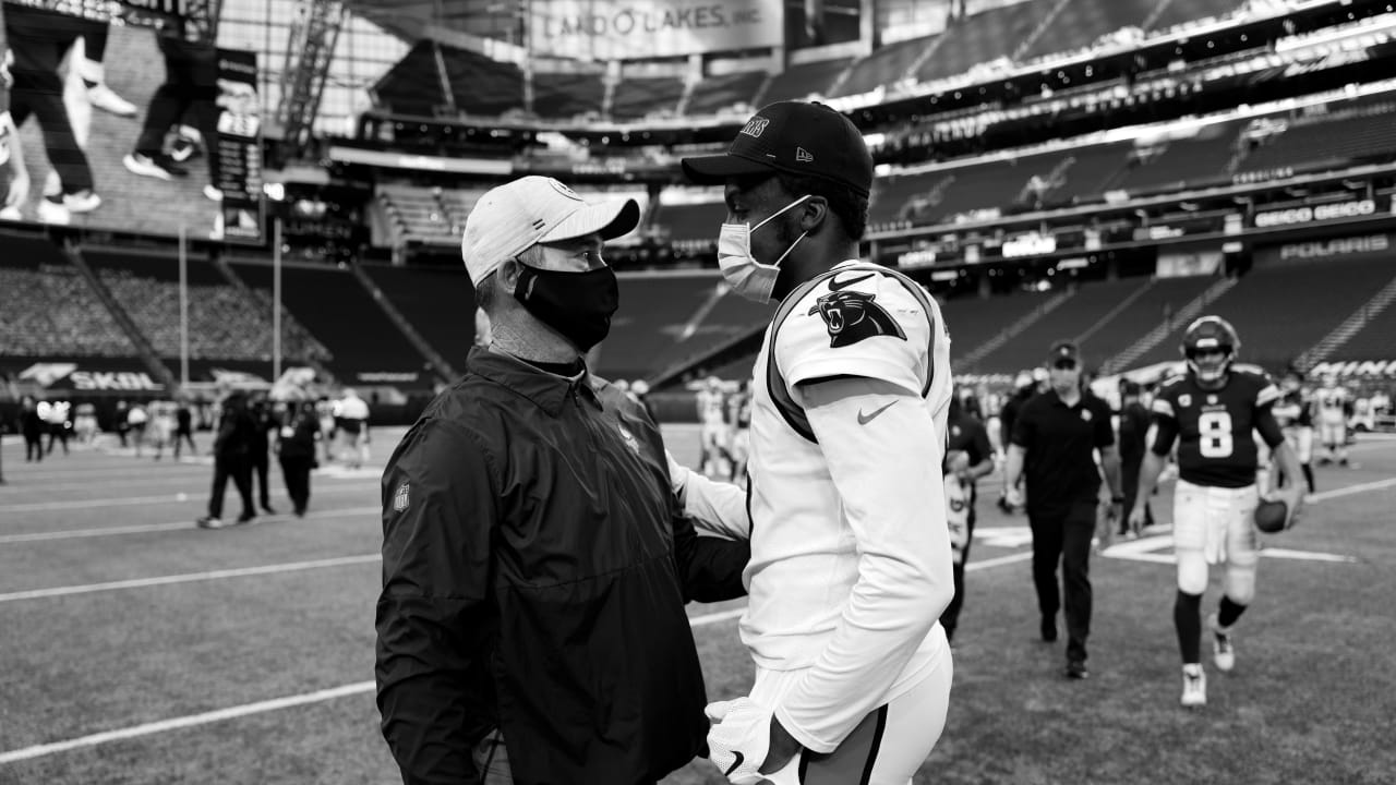 Minnesota in Monochrome: Vikings-Panthers