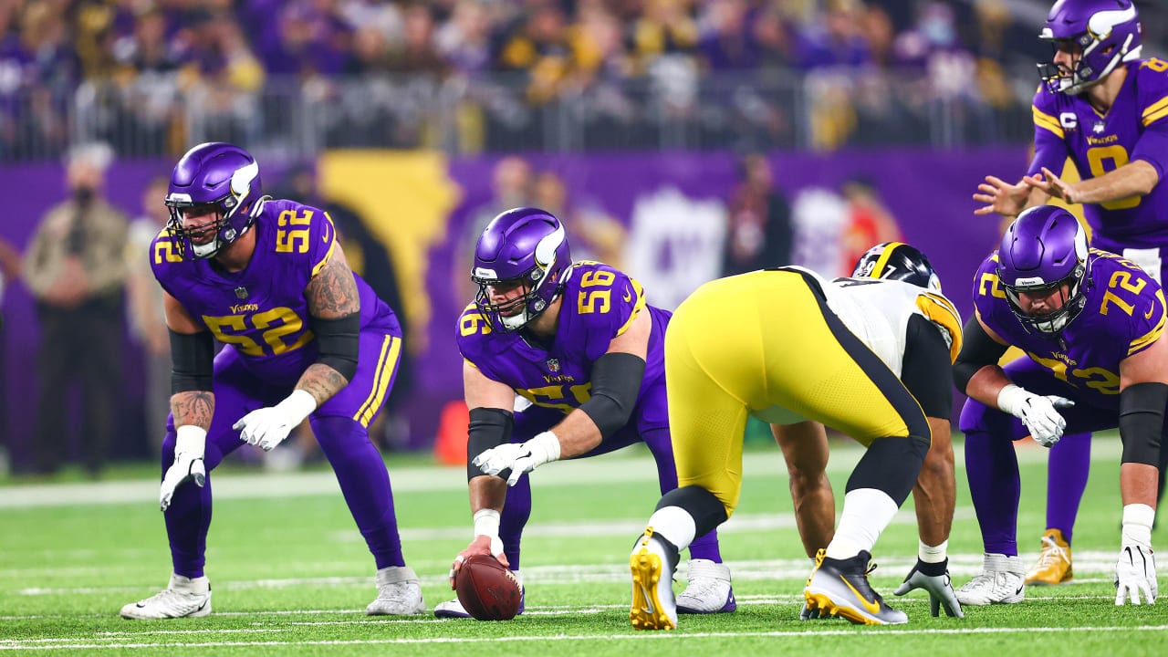 Lunchbreak: SI’s Look at Vikings Shuffled OL Concludes Things ‘Looking Up’