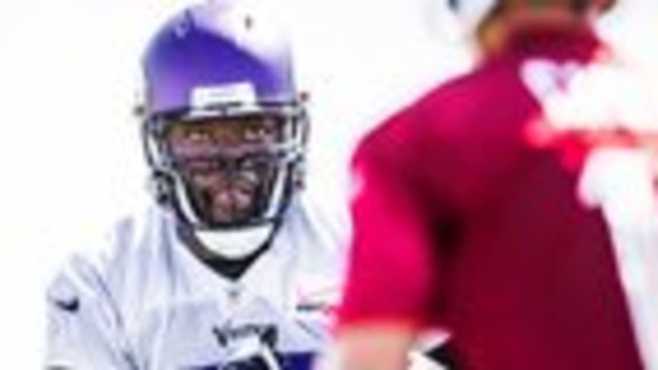 What Role Does the Nose Tackle Have in Zimmer's Defense?